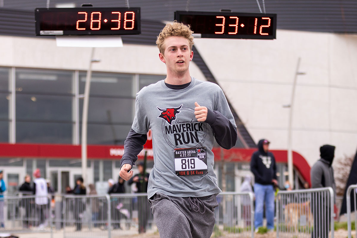 Hitting the Ground Running for Women’s Athletics | News | University of ...